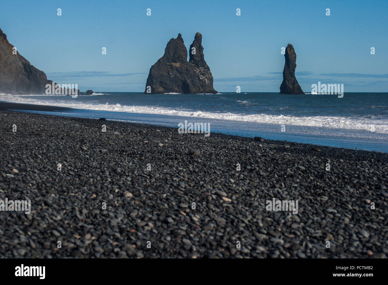 Ocean and rocky islands. Iceland landscape beach Stock Photo - Alamy