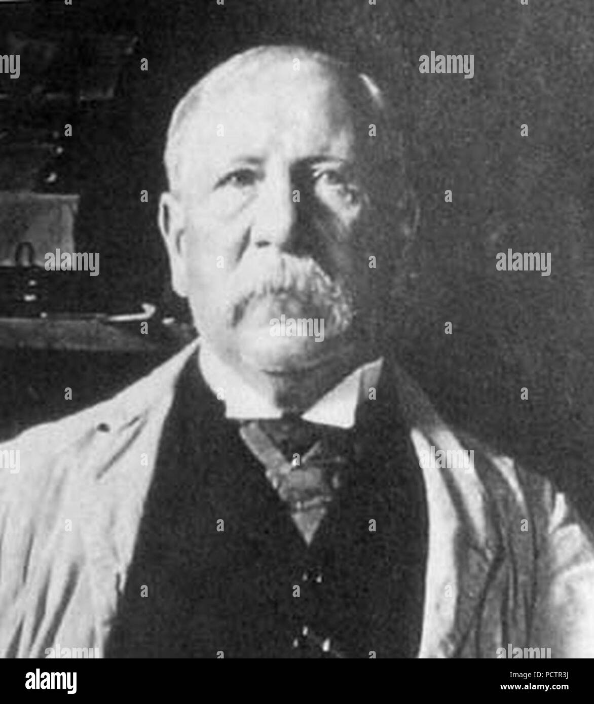 Alfred george hi-res stock photography and images - Alamy