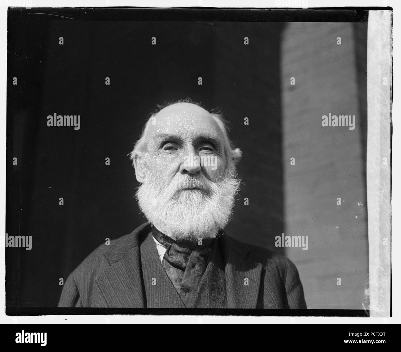 Allen b hi-res stock photography and images - Alamy