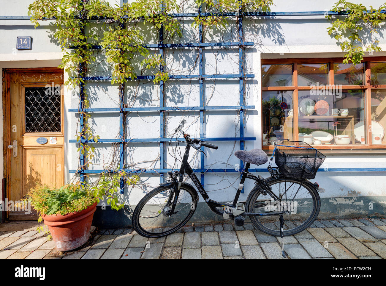 Bicycle, House Facade, City Architecture, Murnau, Summer, Bavaria ...