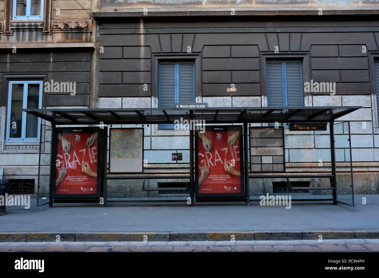 Milan bus hi-res stock photography and images - Alamy