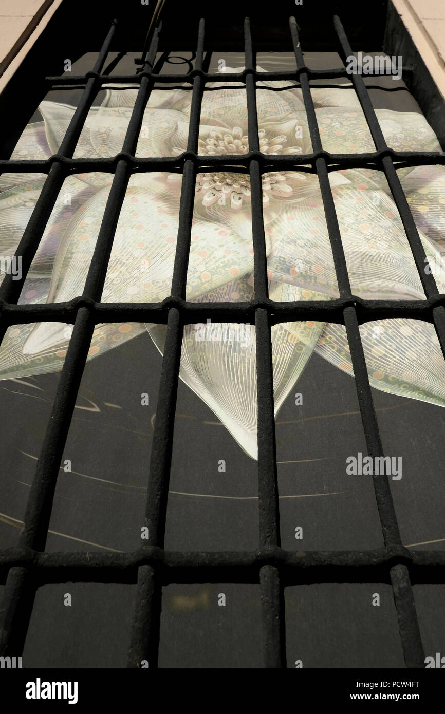 Grating window hi-res stock photography and images - Alamy