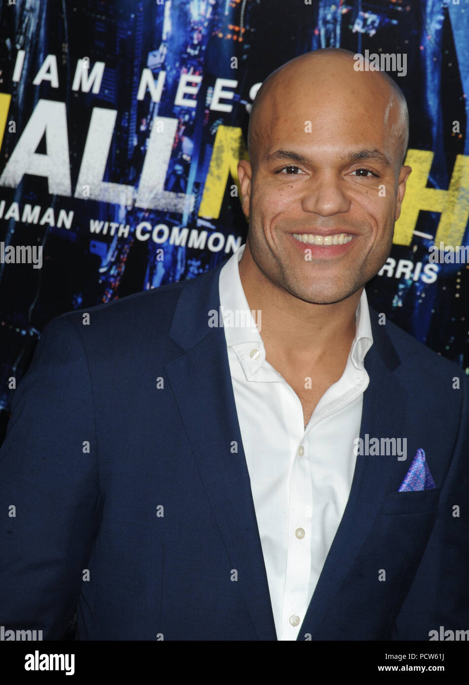 NEW YORK, NY - MARCH 09: Actor/recording artist Common attends the 'Run ...