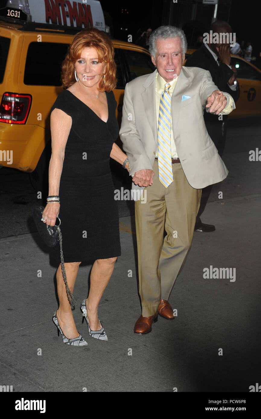 Joy philbin and regis philbin hi-res stock photography and images - Alamy