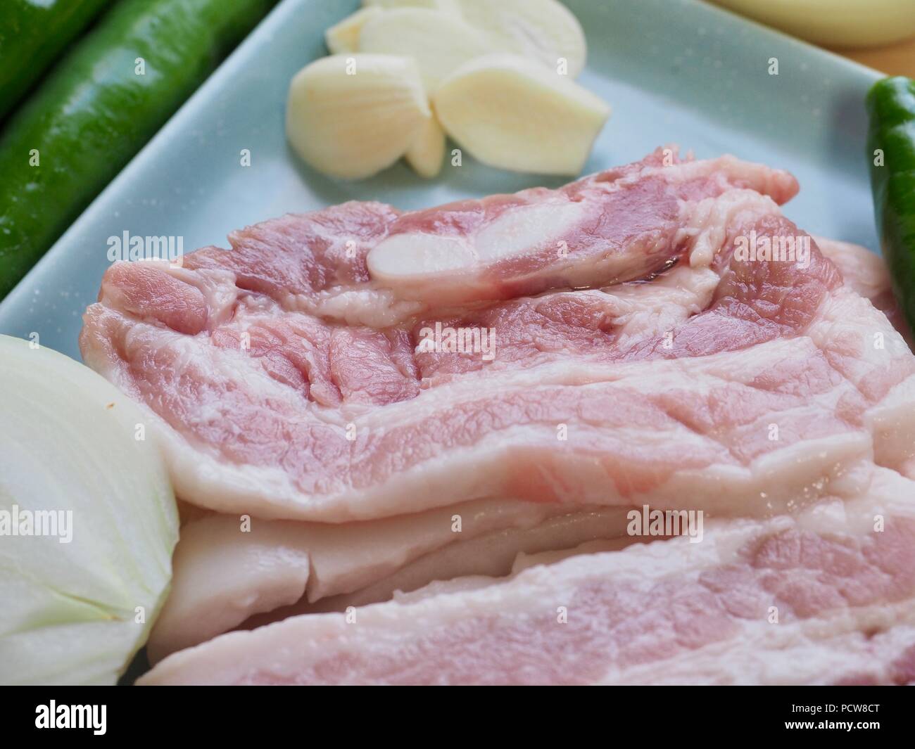 Korean food pork belly and vegetables, Samgyeopsal Stock Photo - Alamy