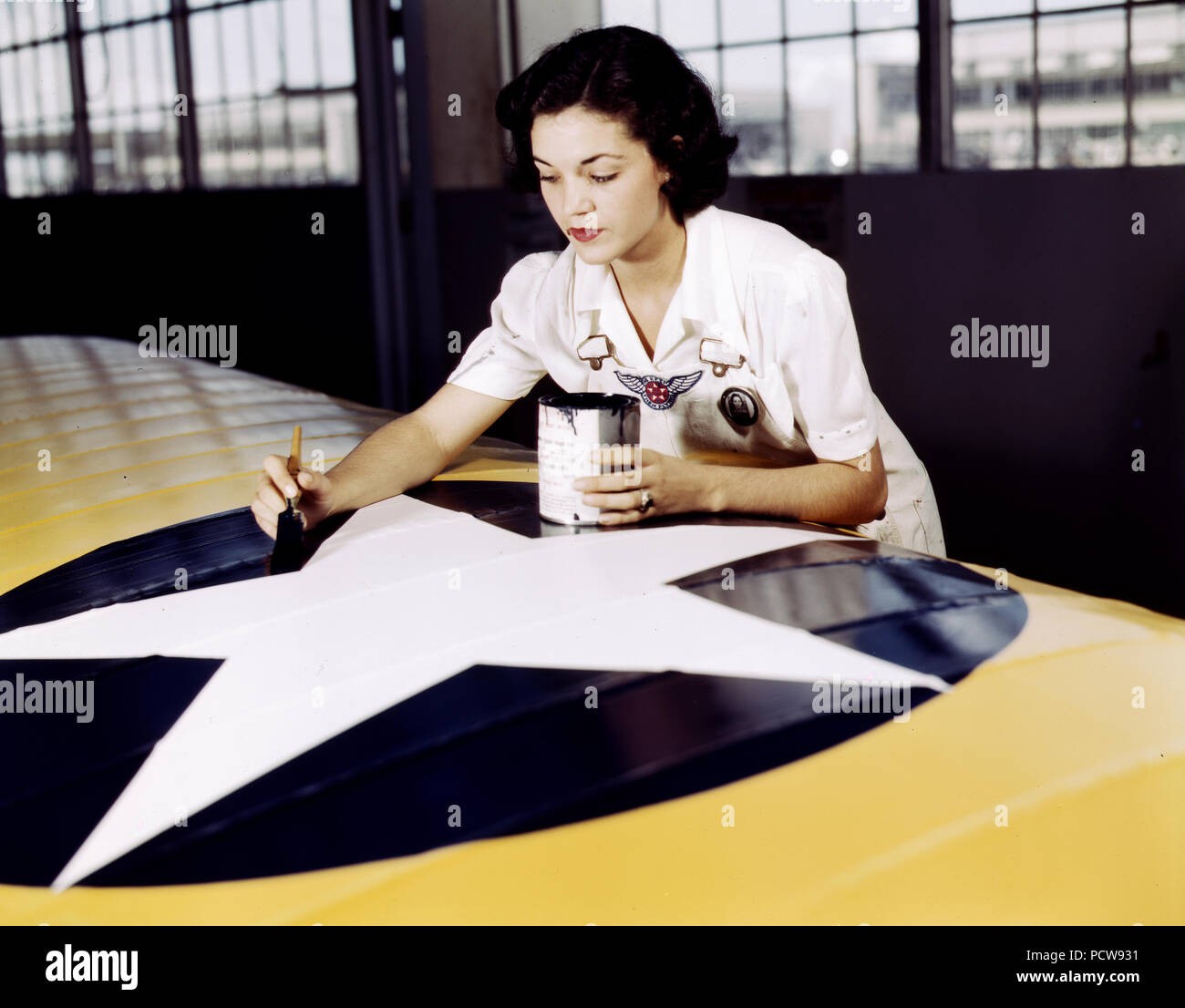 Defense industry female workers hi-res stock photography and images - Alamy