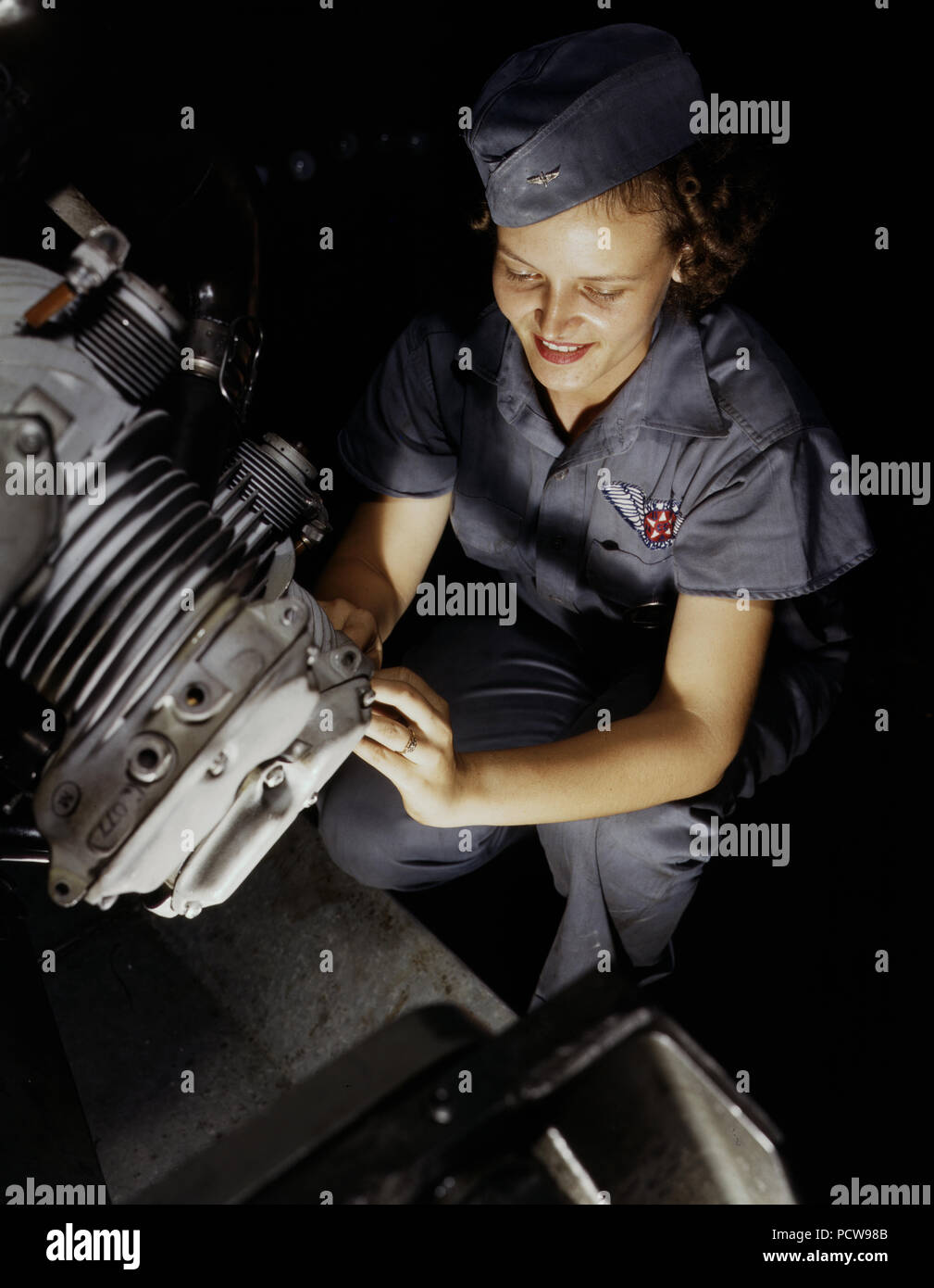 Naval motor hi-res stock photography and images - Alamy