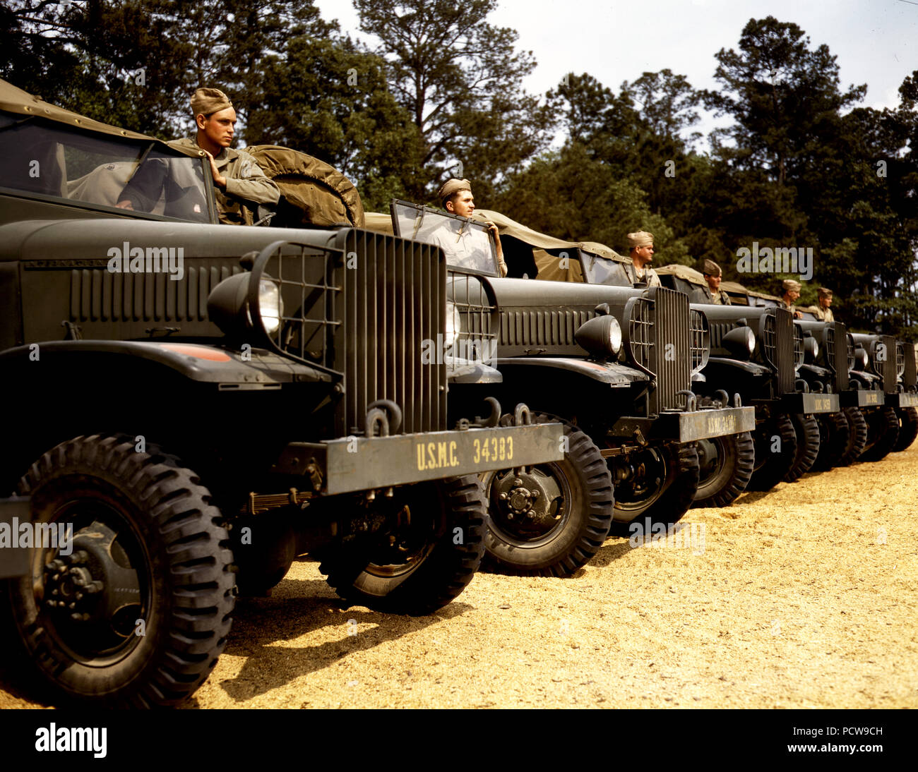 Usmc jeeps hi-res stock photography and images - Alamy
