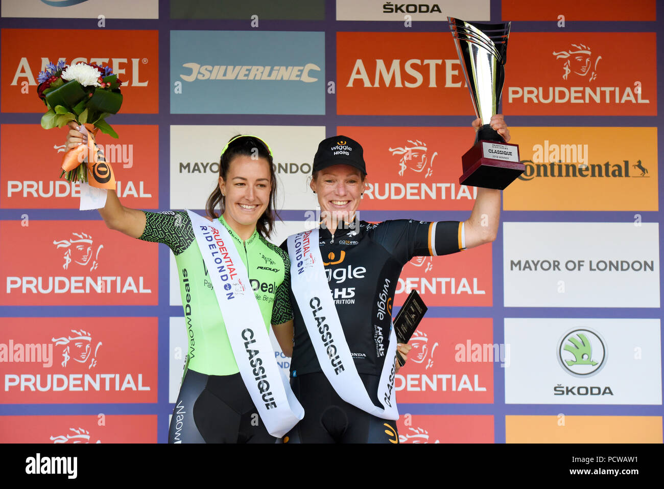 Sprint wiiner Dani Rowe with race winner Kirsten Wild at the Prudential ...