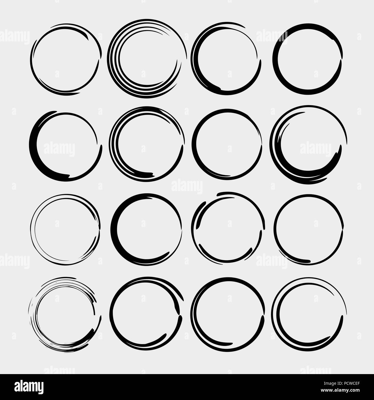 Set of round grunge frames. Empty circlular borders. Ellipse frame ...