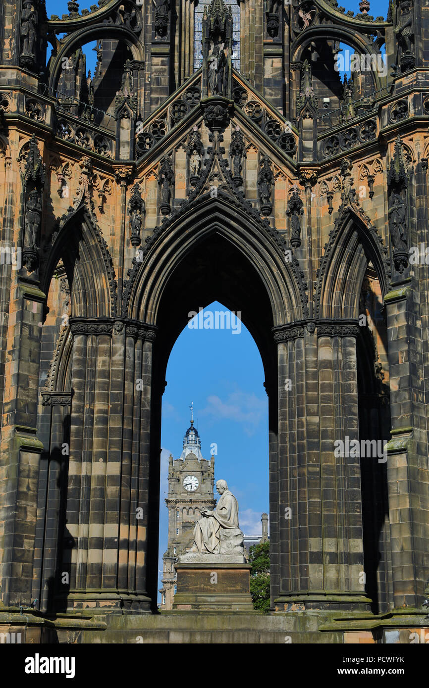 Monuments in edinburgh hi-res stock photography and images - Alamy