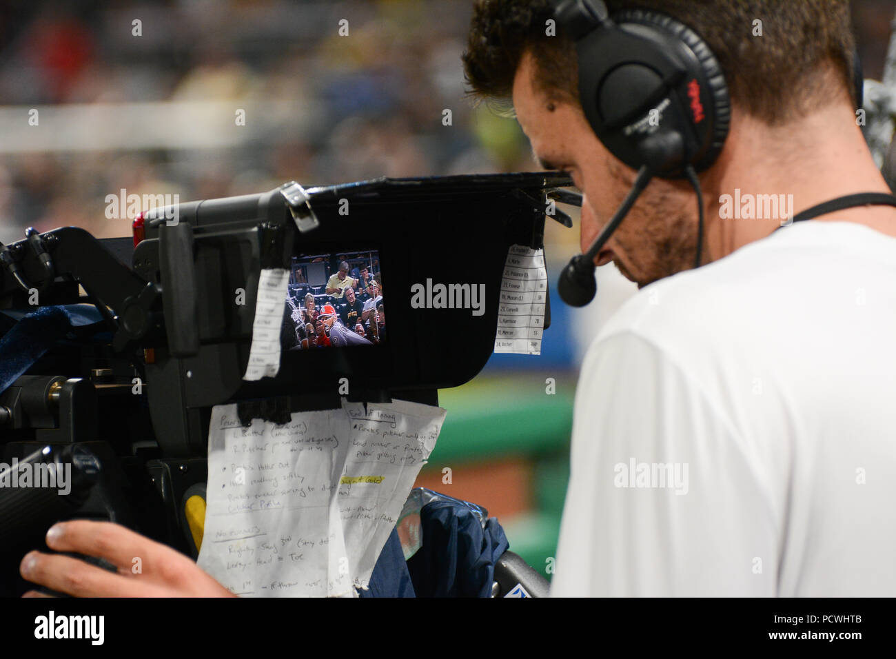 Tv television cameraman camera man hi-res stock photography and images ...