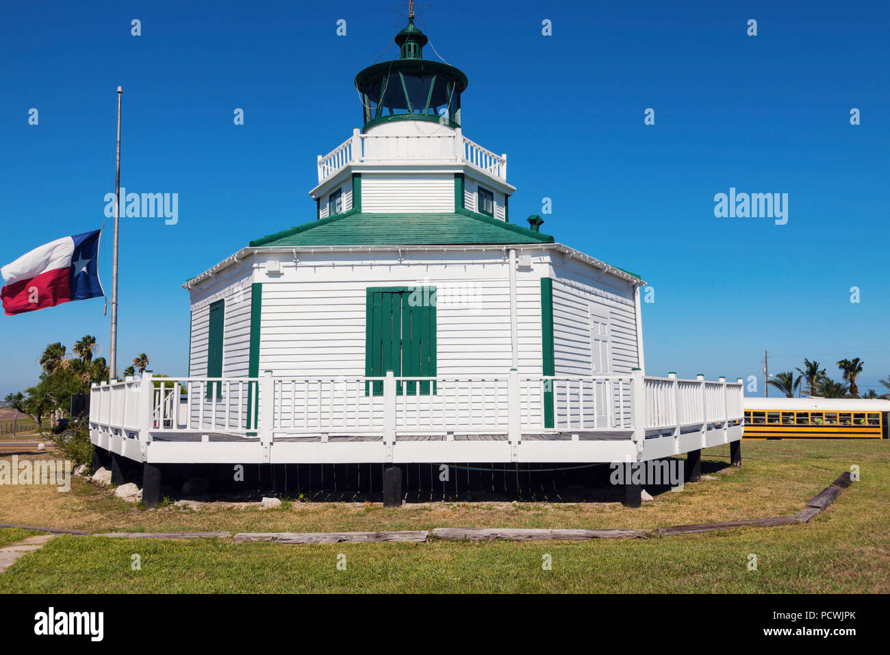 Halfmoon reef lighthouse hi-res stock photography and images - Alamy