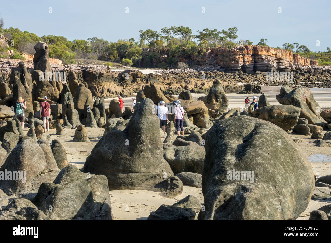 Cruise ship passengers at Langgi Inlet, Collier Bay, Kimberlery ...