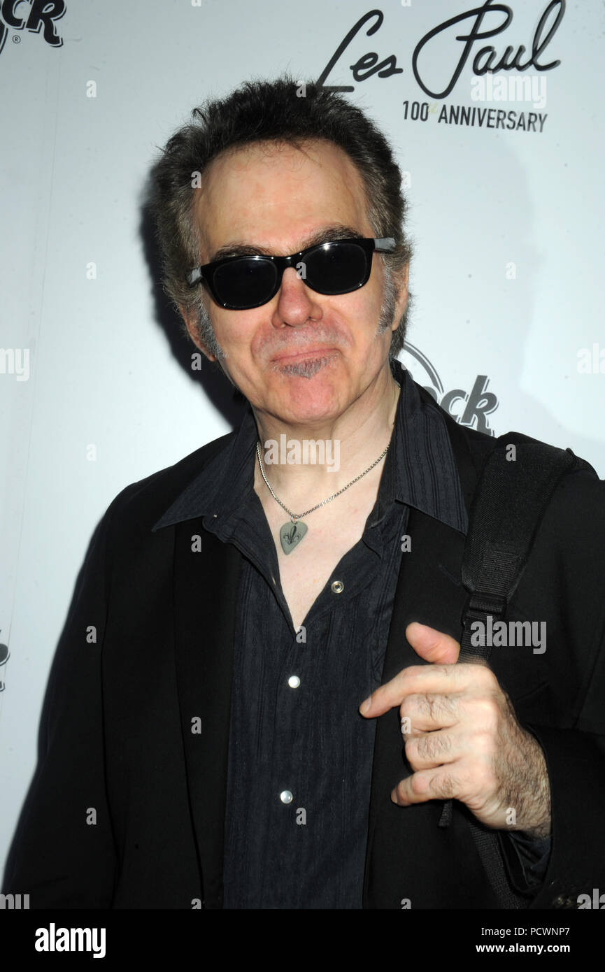 NEW YORK, NY - JUNE 09: Jon Paris attends the Les Paul 100th ...