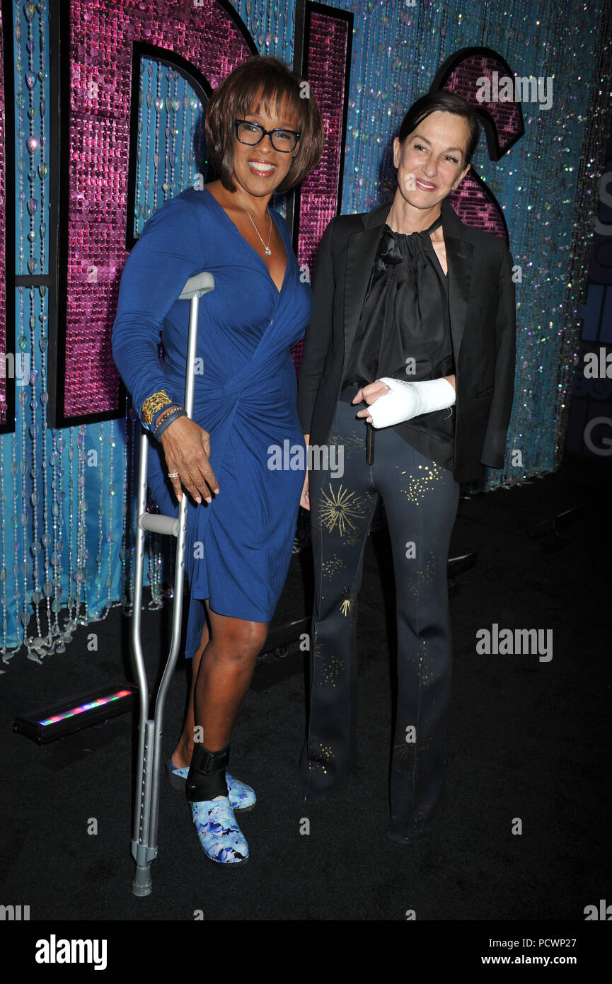 NEW YORK, NY - JANUARY 05: Gayle King, Cynthia Rowley attends the ...