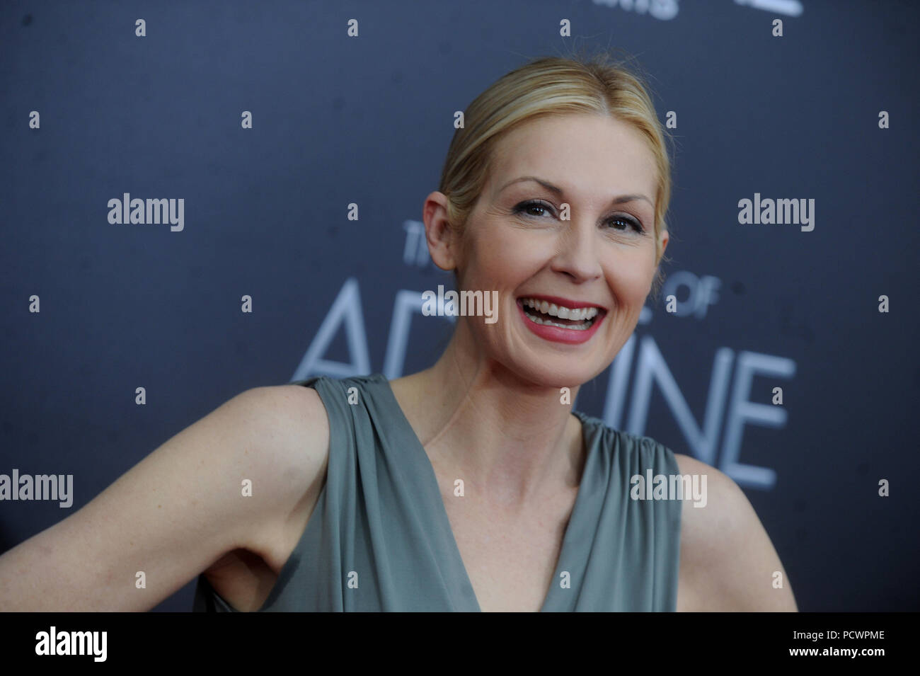 Kelly rutherford and blake lively hi-res stock photography and images ...