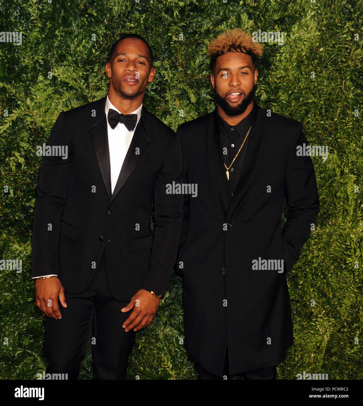 NEW YORK, NY - NOVEMBER 02: Victor Cruz, Odell Beckham Jr attends the ...