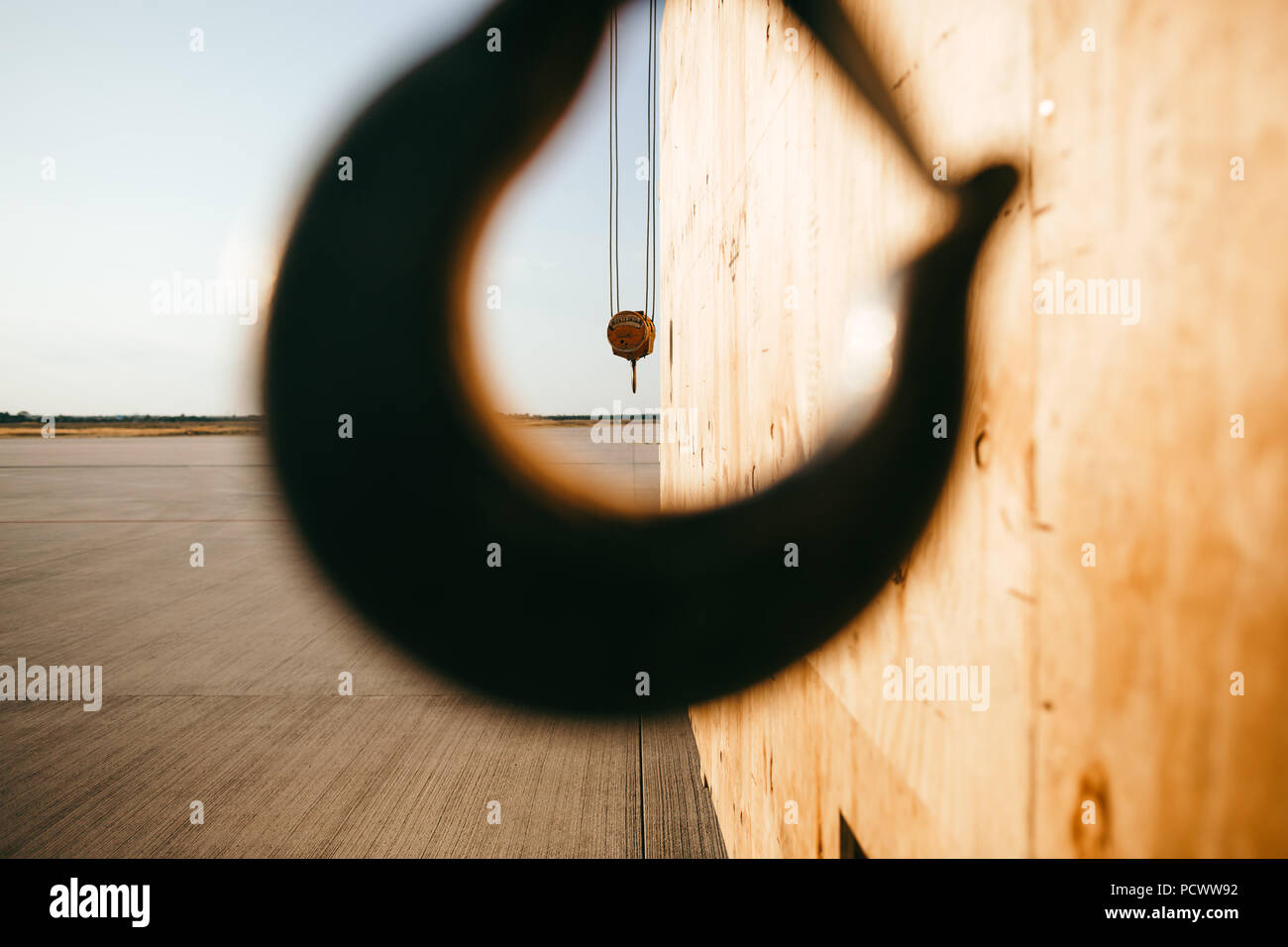 Container chains hi-res stock photography and images - Alamy