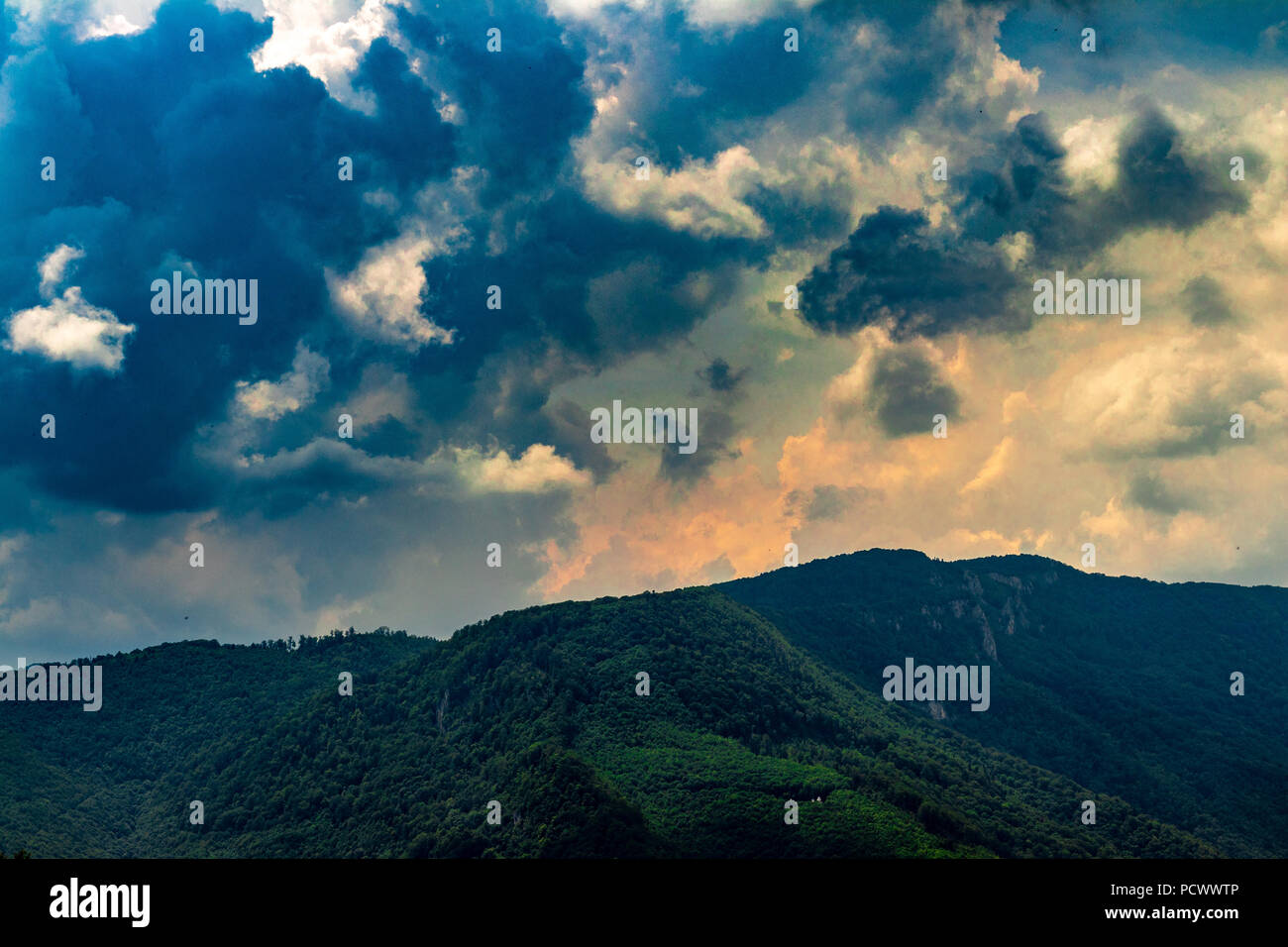 the mountain view in defileul jiului national park Stock Photo - Alamy
