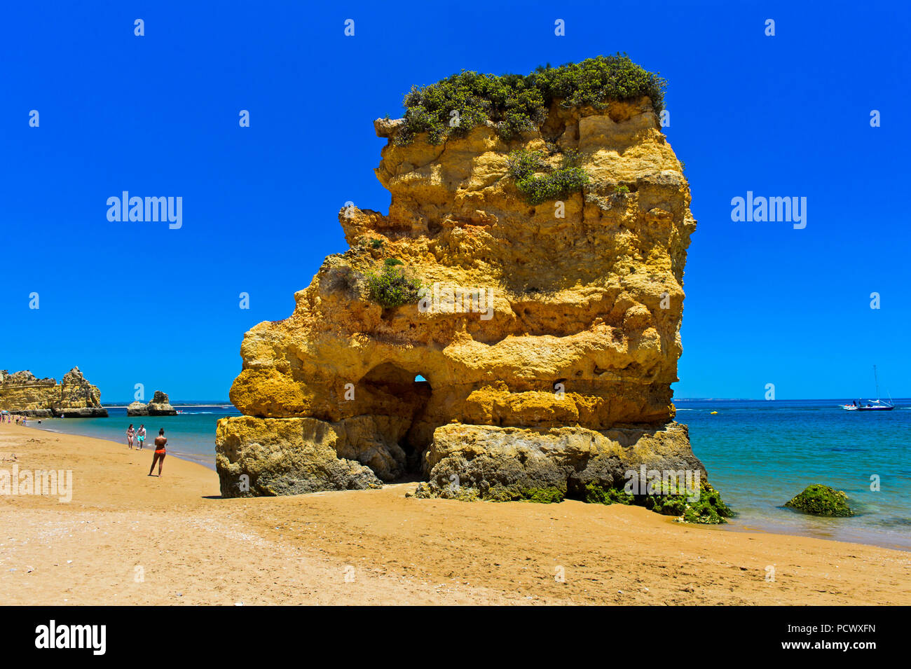 Praia De Dona Ana Beach High Resolution Stock Photography and Images ...