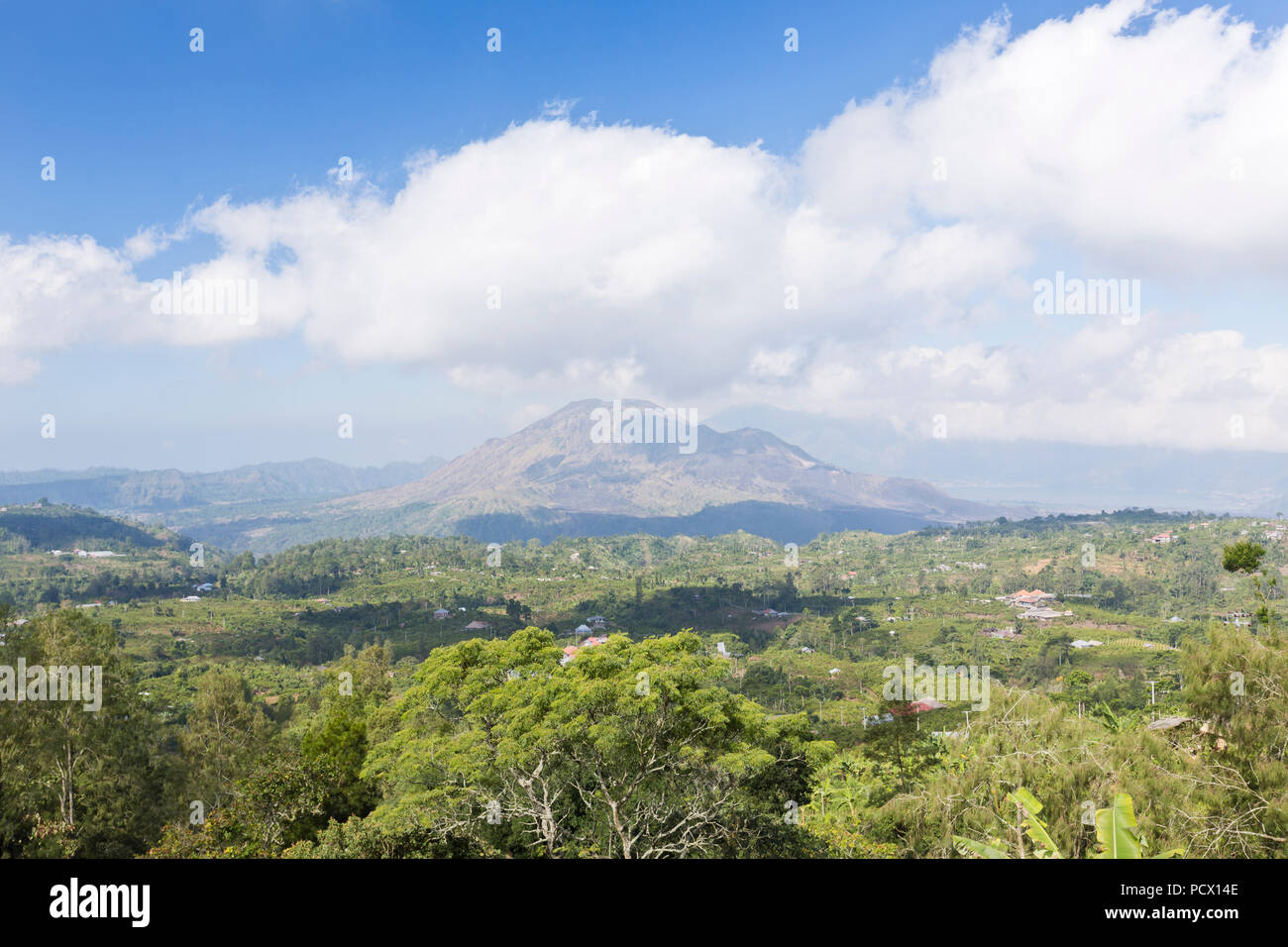 Gunung indonesia hi-res stock photography and images - Alamy