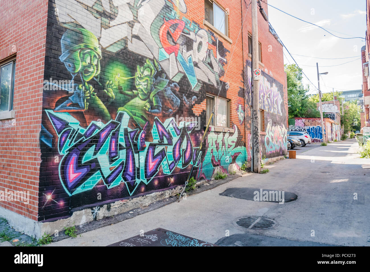 Neighborhood neighbourhood hi-res stock photography and images - Alamy