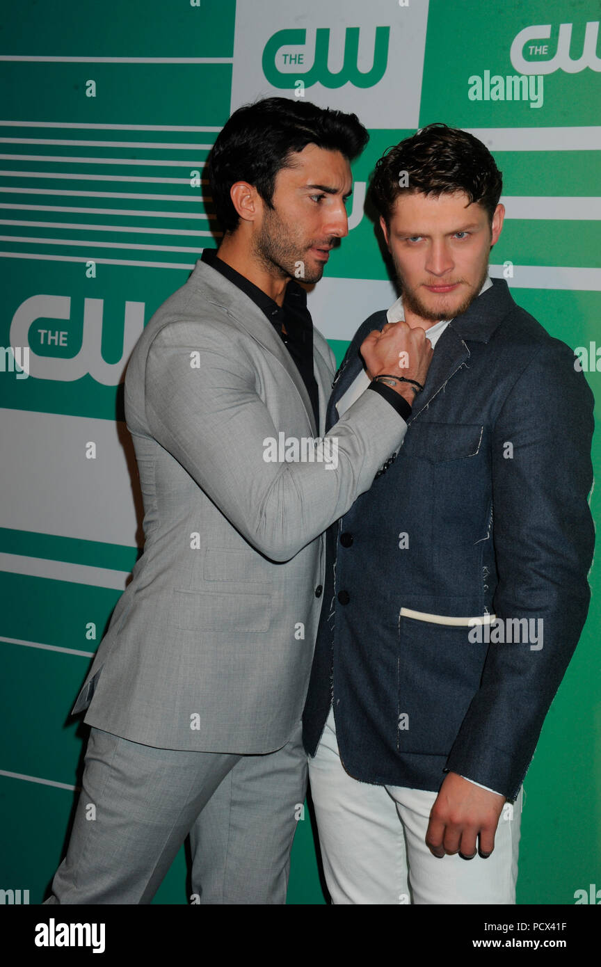 NEW YORK, NY - MAY 14: Justin Baldoni, Brett Dier attends the CW ...