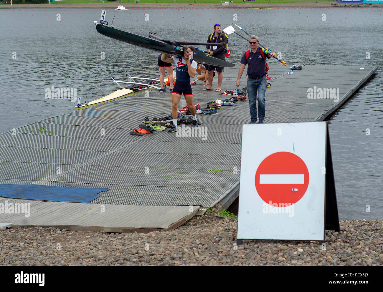 Sam mottram and gbr rowing coach hamish burrell hi-res stock ...