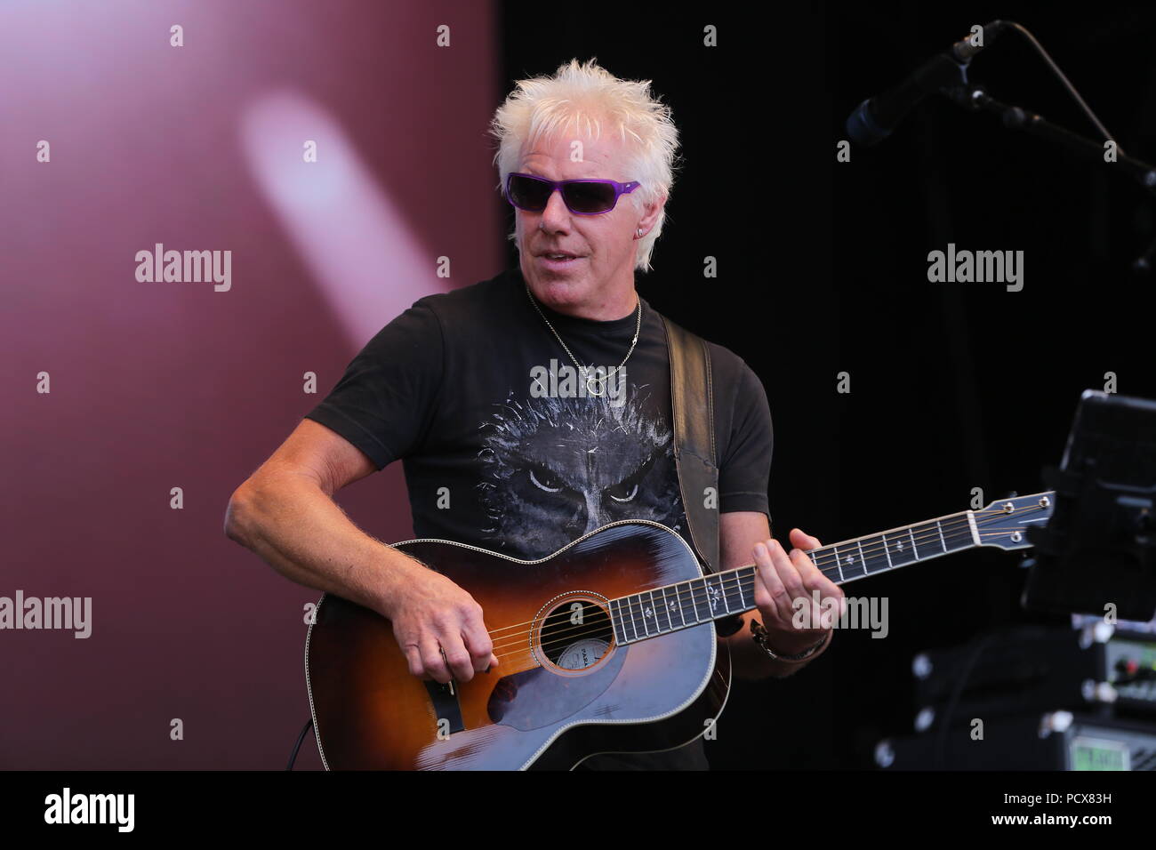 Mark brzezicki hi-res stock photography and images - Alamy