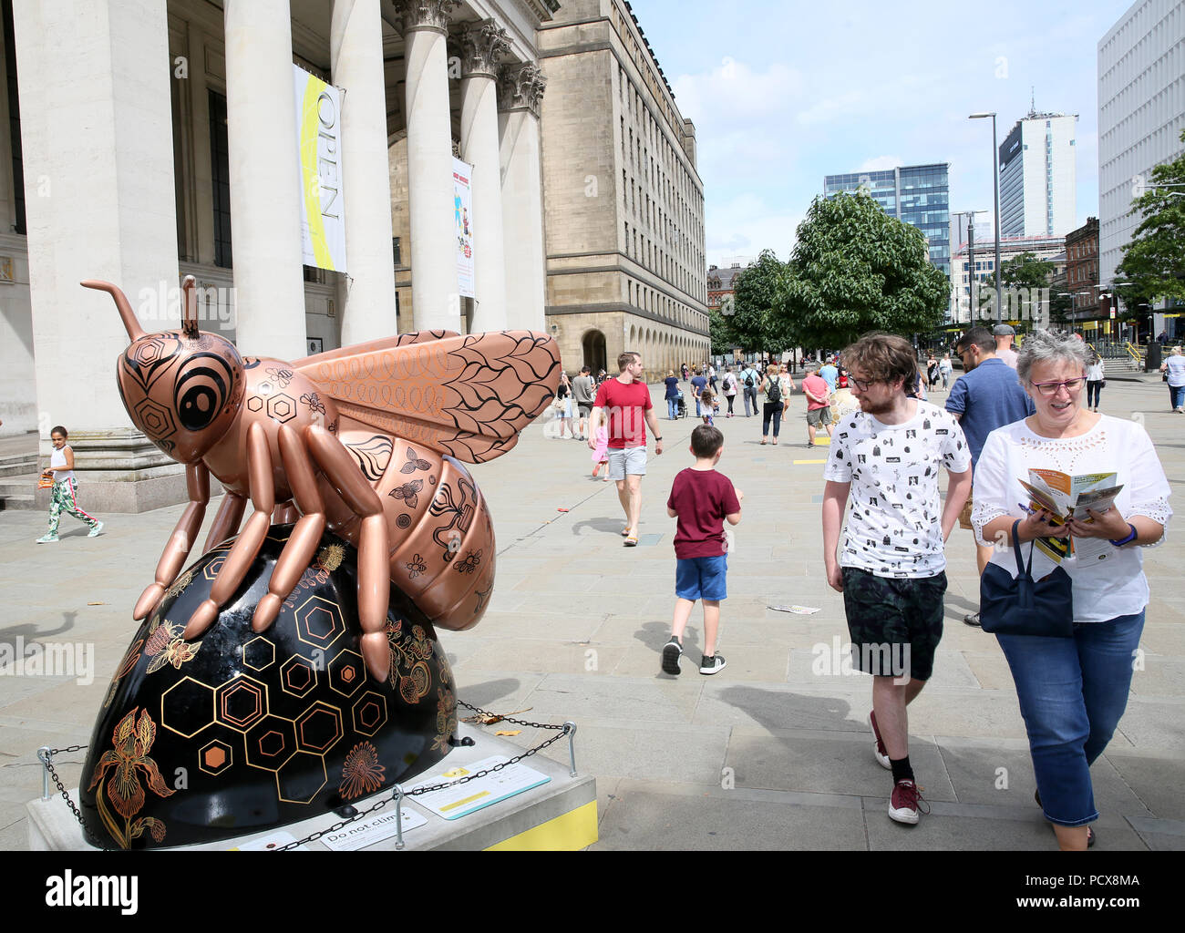 Manchester, UK, 3 Aug 2018. On the trail of the giant Bees. Manchester ...