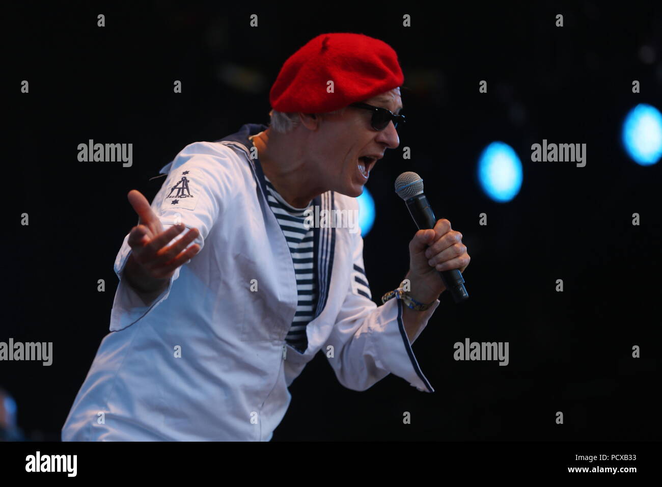 Captain sensible hi-res stock photography and images - Alamy