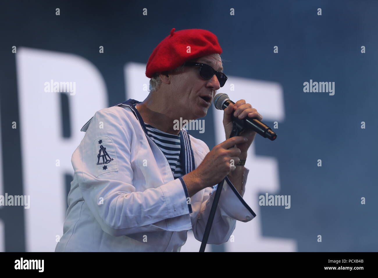 Captain sensible hi-res stock photography and images - Alamy