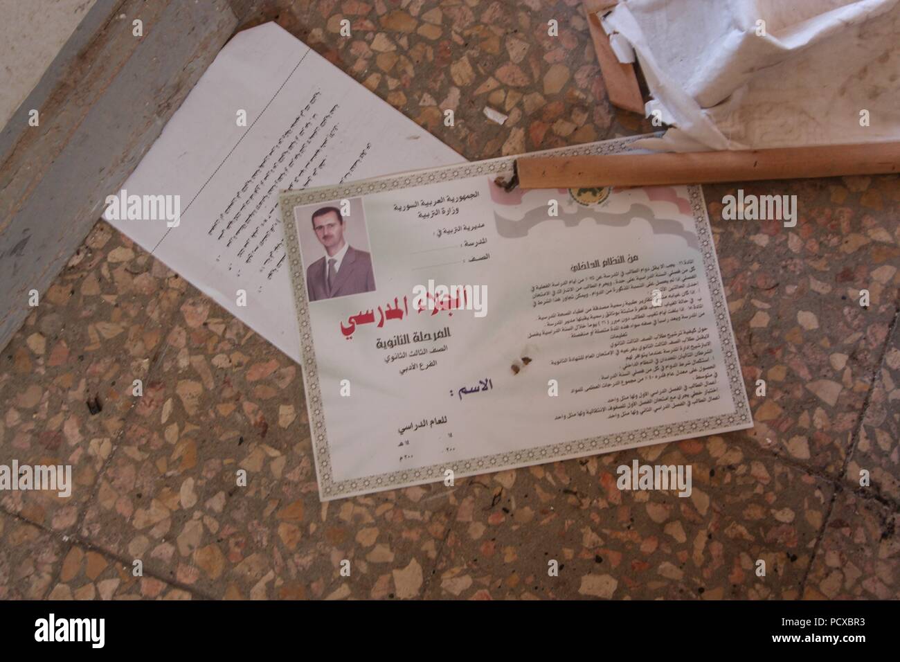 Idleb, Syrian North, Syria. 30th July, 2018. A professional certificate ...
