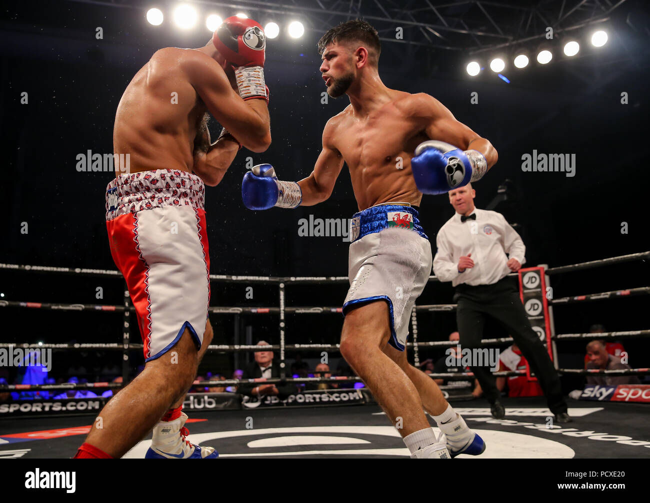 04-08-2018, Ice Arena Wales, Cardiff, UK. JOE CORDINA (White Shorts ...