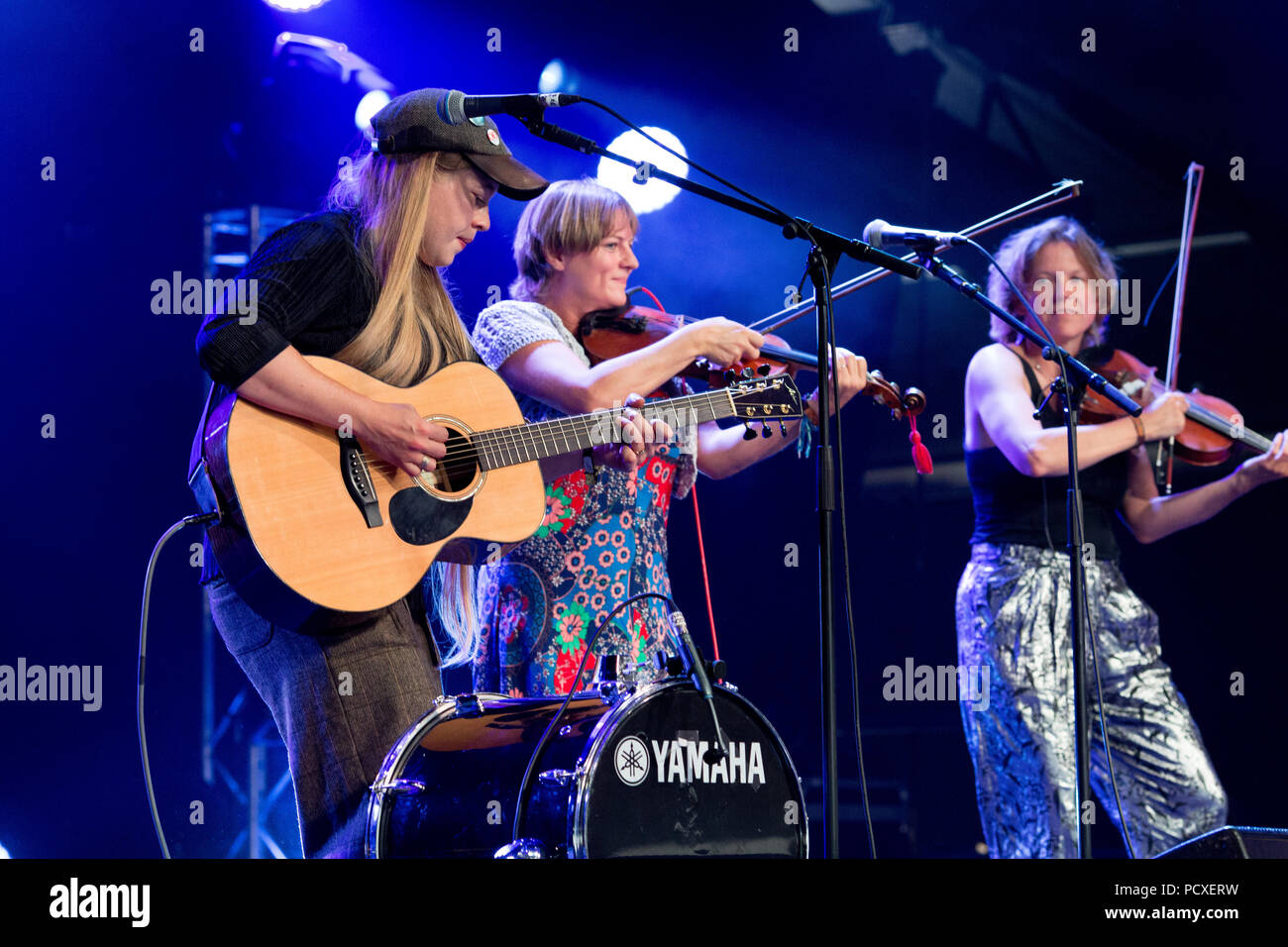 The poozies hi-res stock photography and images - Alamy