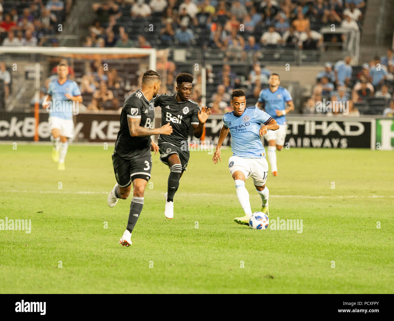 Jonathan lewis hi-res stock photography and images - Alamy