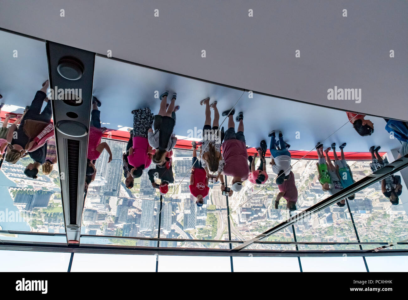 Cn tower lookout level hi-res stock photography and images - Alamy