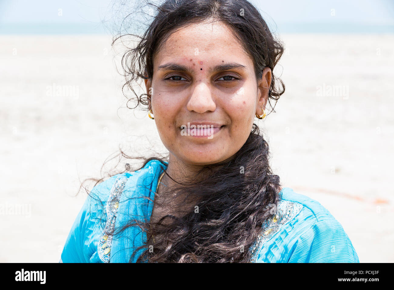 Pretty tamil girl hi-res stock photography and images - Alamy