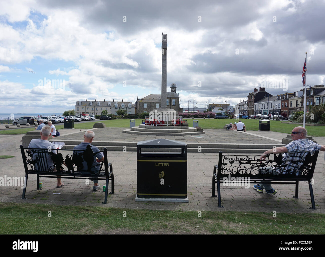 Soldier seated ww2 hi-res stock photography and images - Alamy