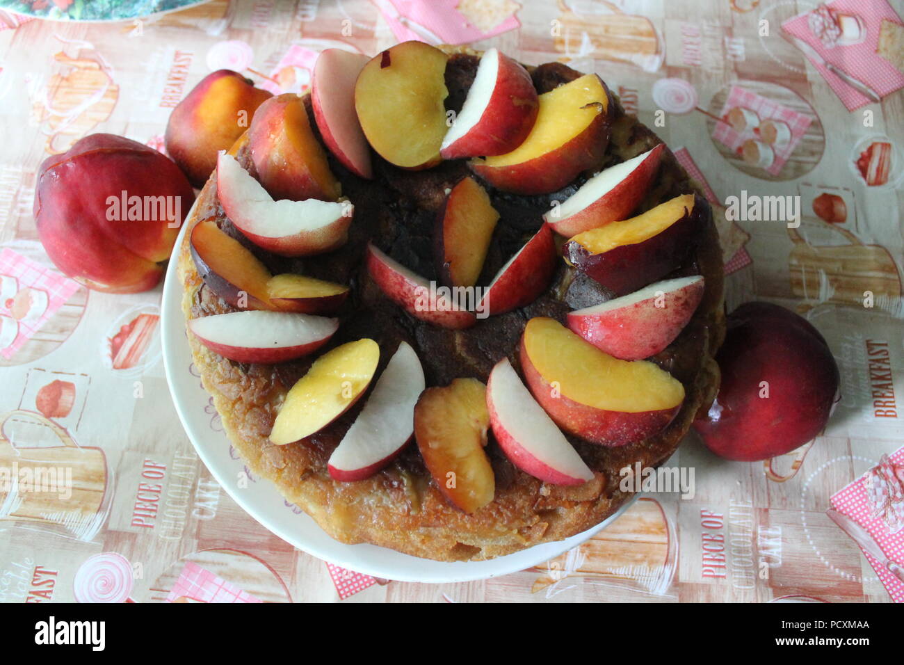 Juicy cake hi-res stock photography and images - Alamy