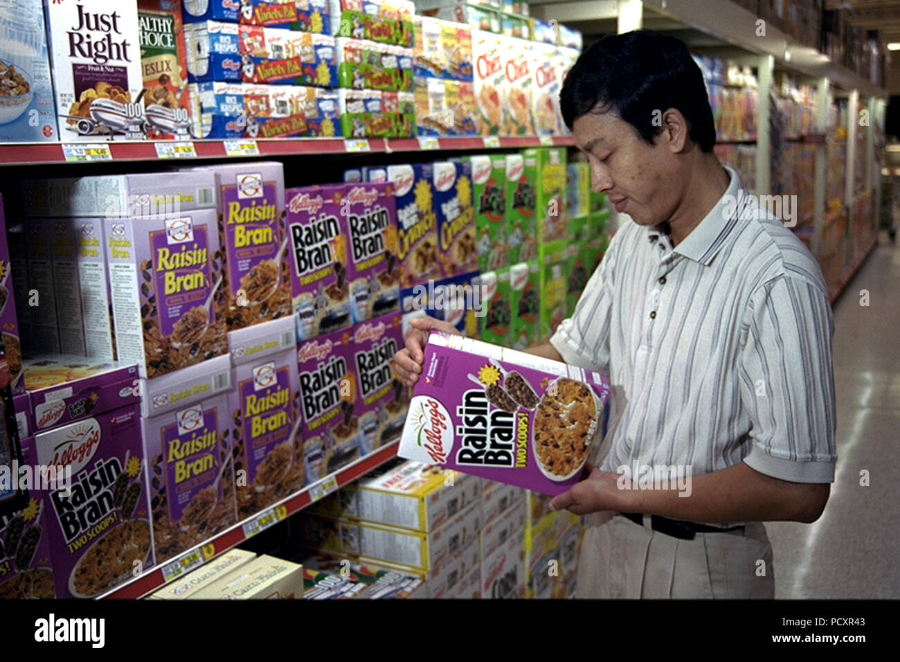 Year 2000 grocery stores hi-res stock photography and images - Alamy