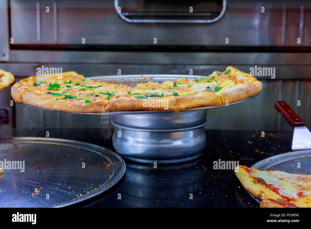 Pies on display hi-res stock photography and images - Alamy