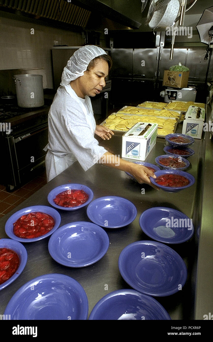 August 1999 - Food Service Personnel At Work Stock Photo - Alamy