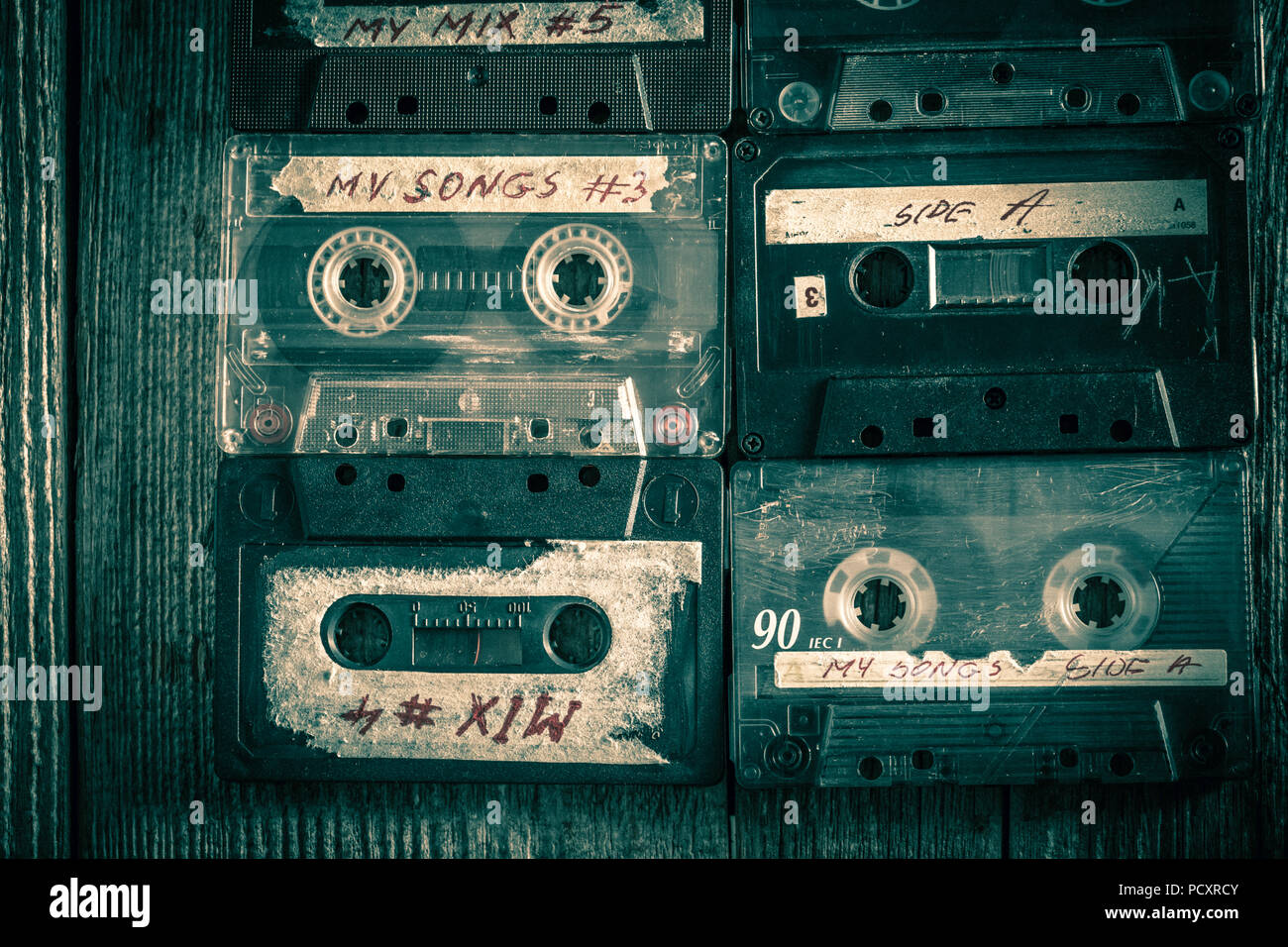 Old audio cassettes hi-res stock photography and images - Alamy
