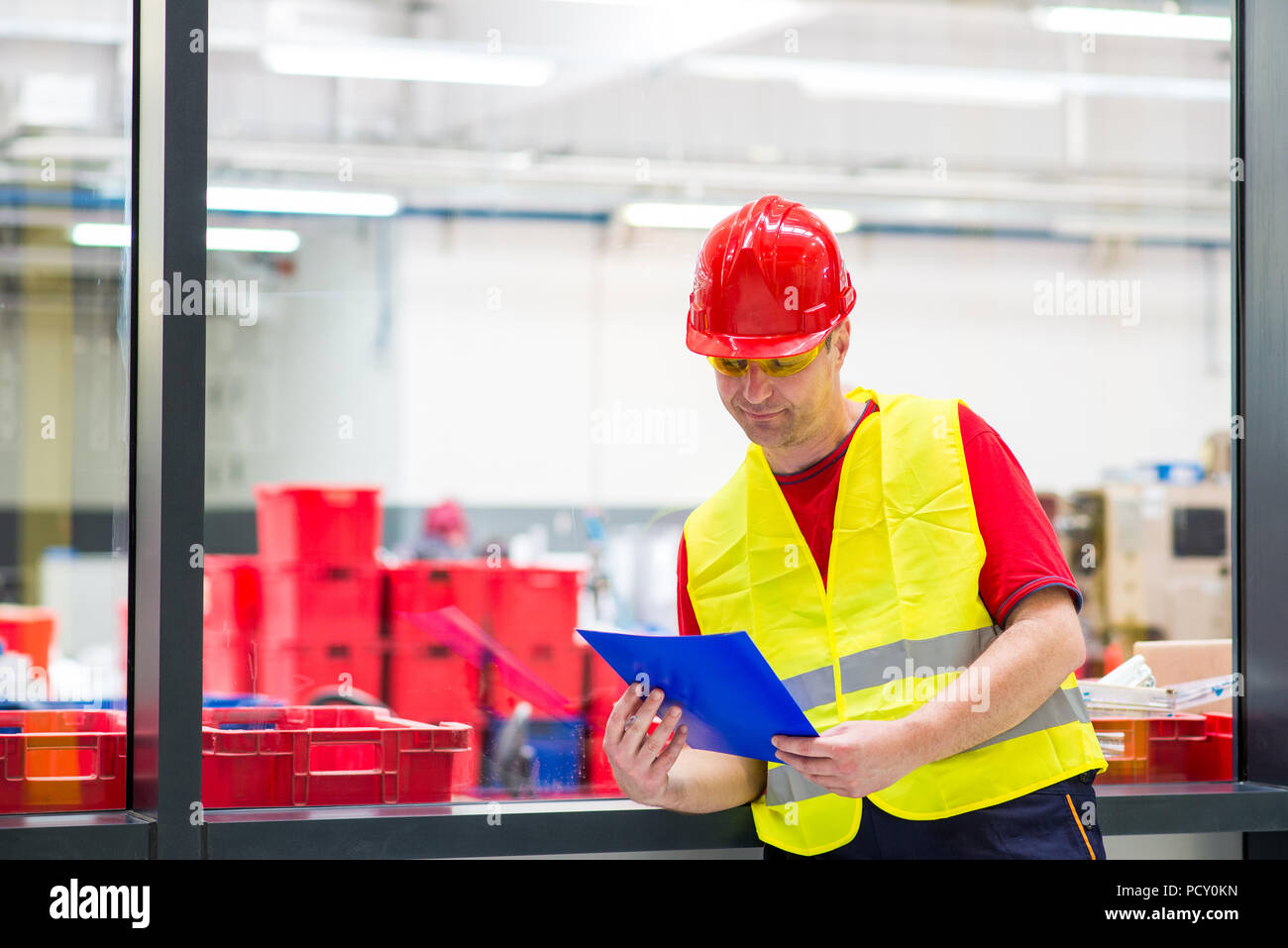 Uniform inspection hi-res stock photography and images - Alamy