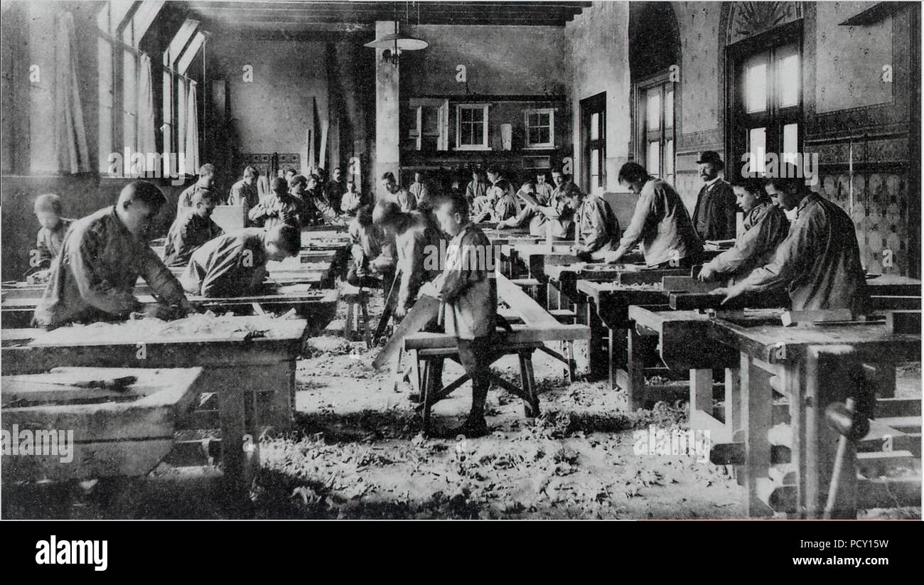 Ambachtsschool hi-res stock photography and images - Alamy