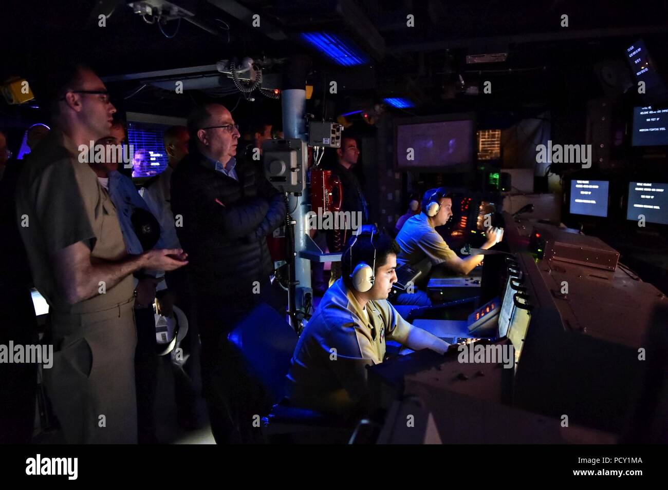 Ambassador Shapiro Hosts Israeli MoD Ya‥99alon on USS Carney Stock ...