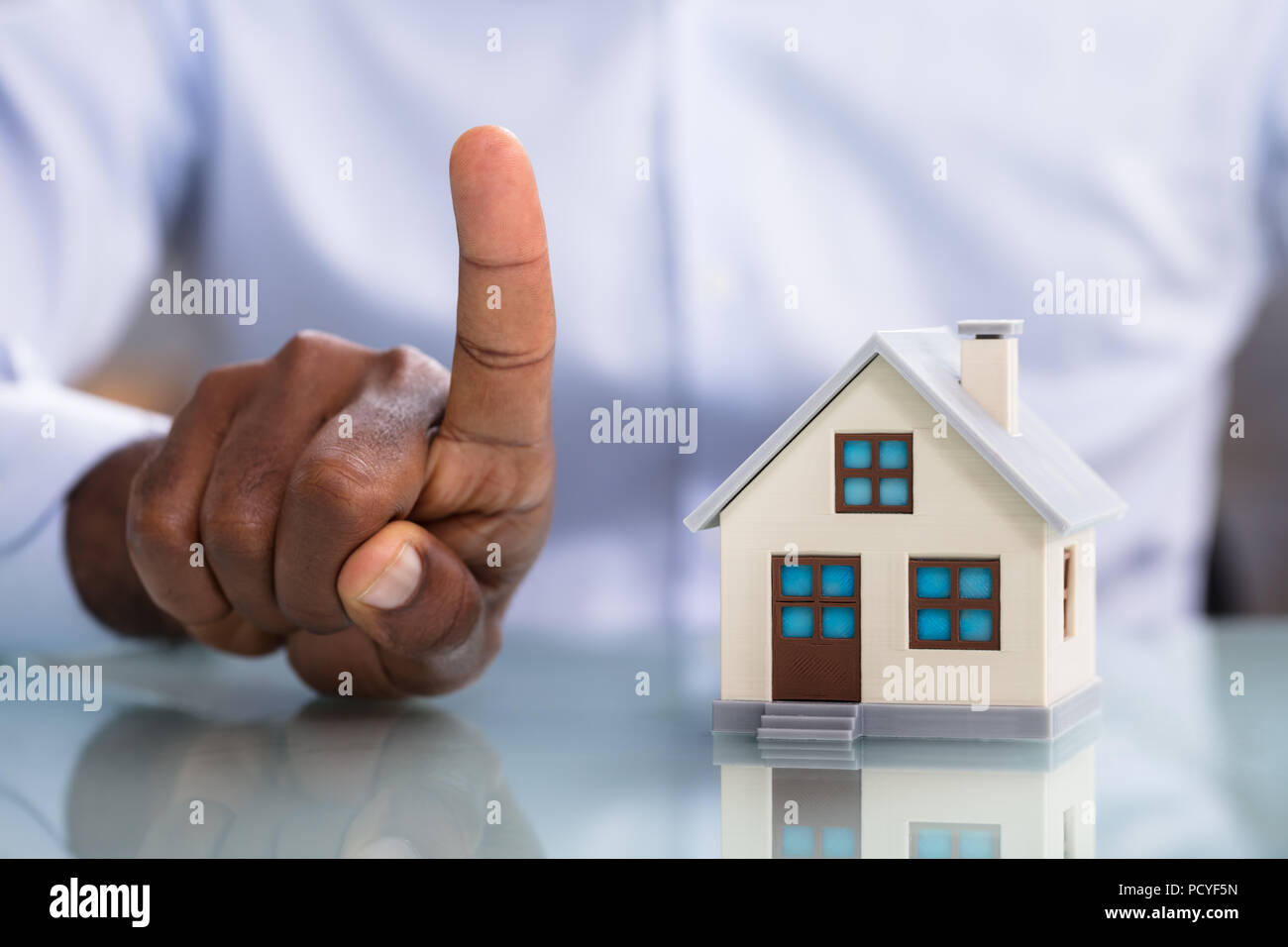 African american finger tip hi-res stock photography and images - Alamy