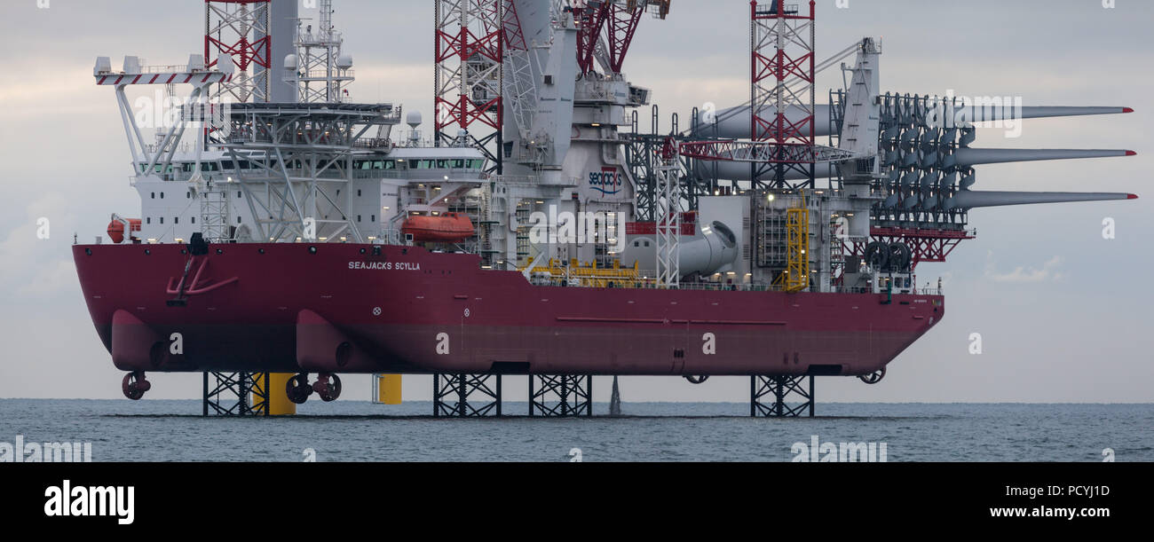 Seajacks Scylla working on the construction of Walney Extension ...